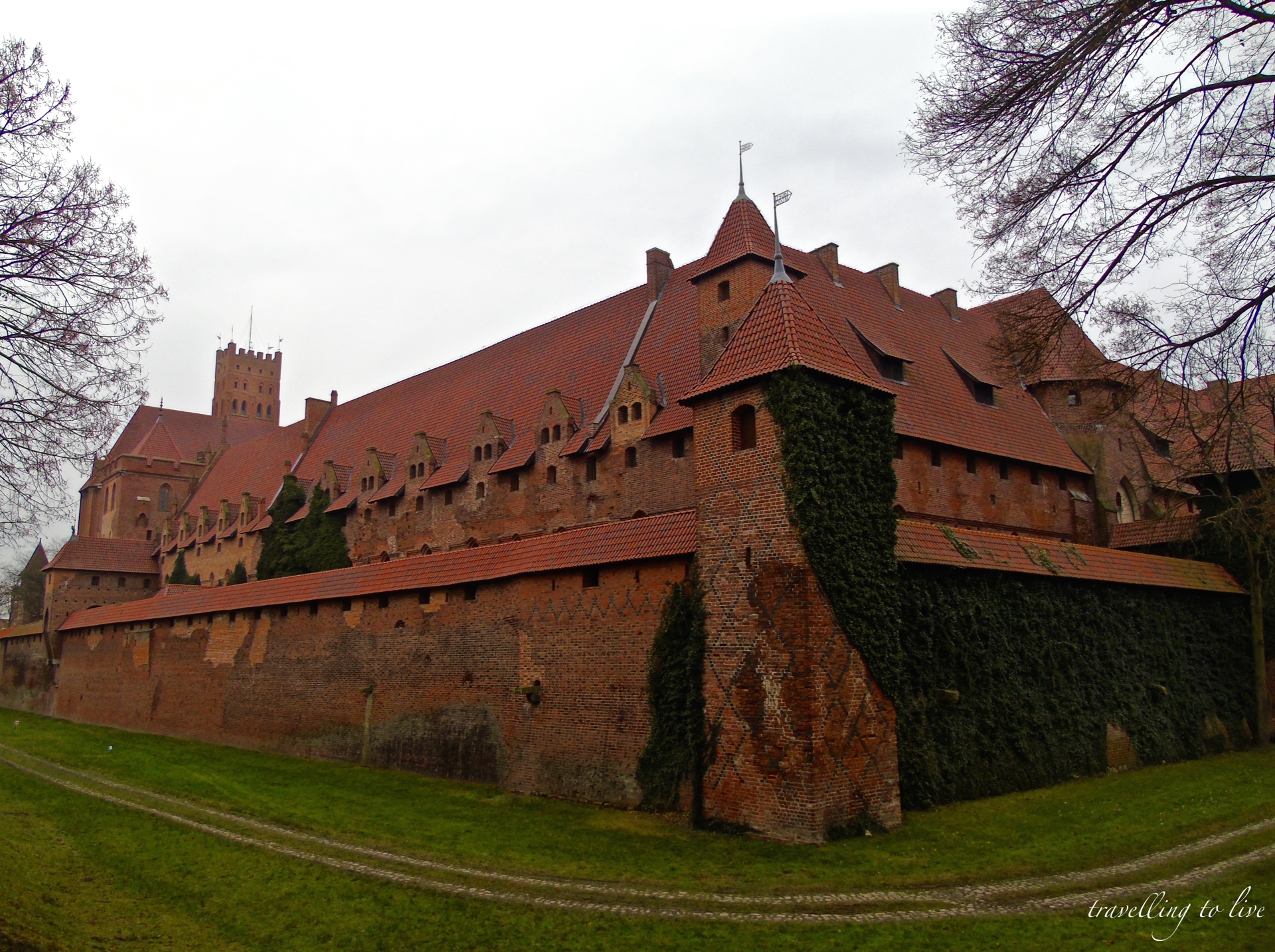 Castillo de Malbork, un imprescindible en Polonia | Travelling to live