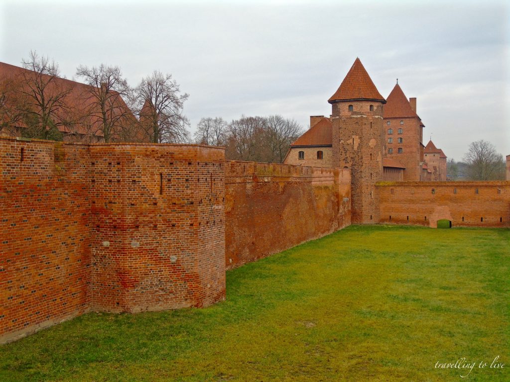 Castillo de Malbork, un imprescindible en Polonia | Travelling to live