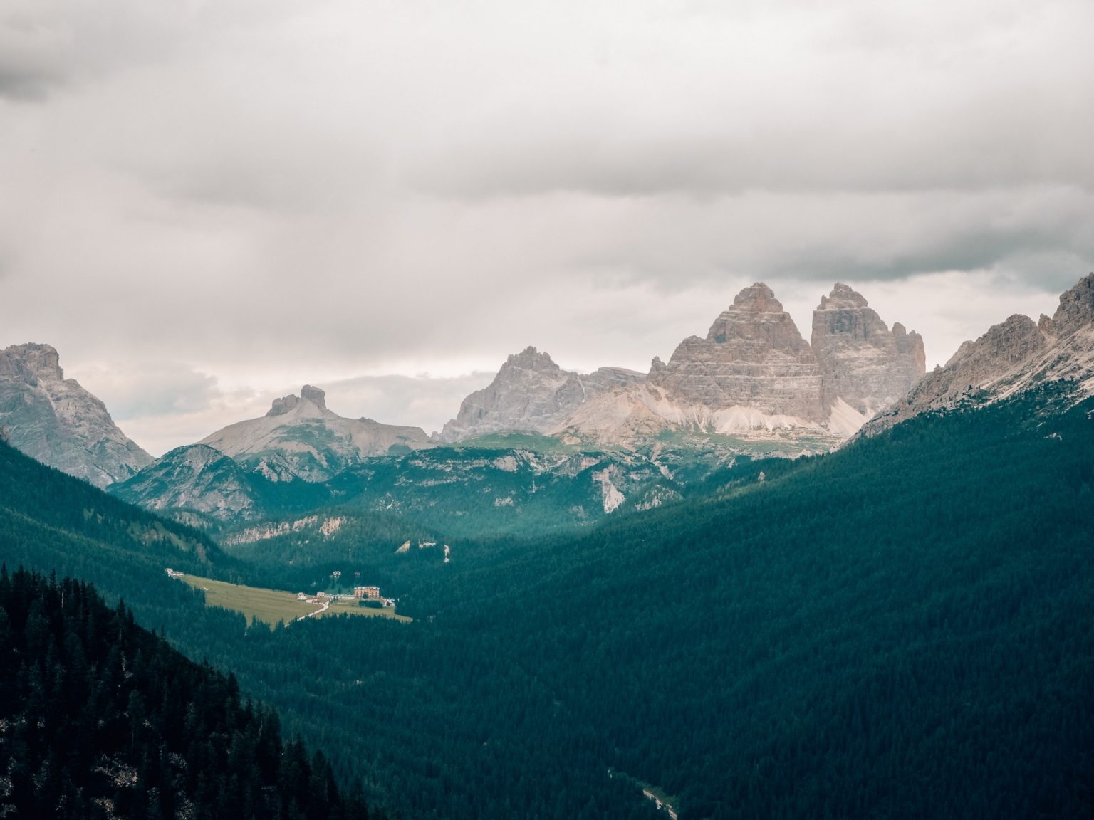 5 Lagos imprescindibles en las Dolomitas | Travelling to live