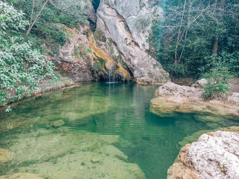 Ruta circular por los Gorgs de la Febró | Travelling to live