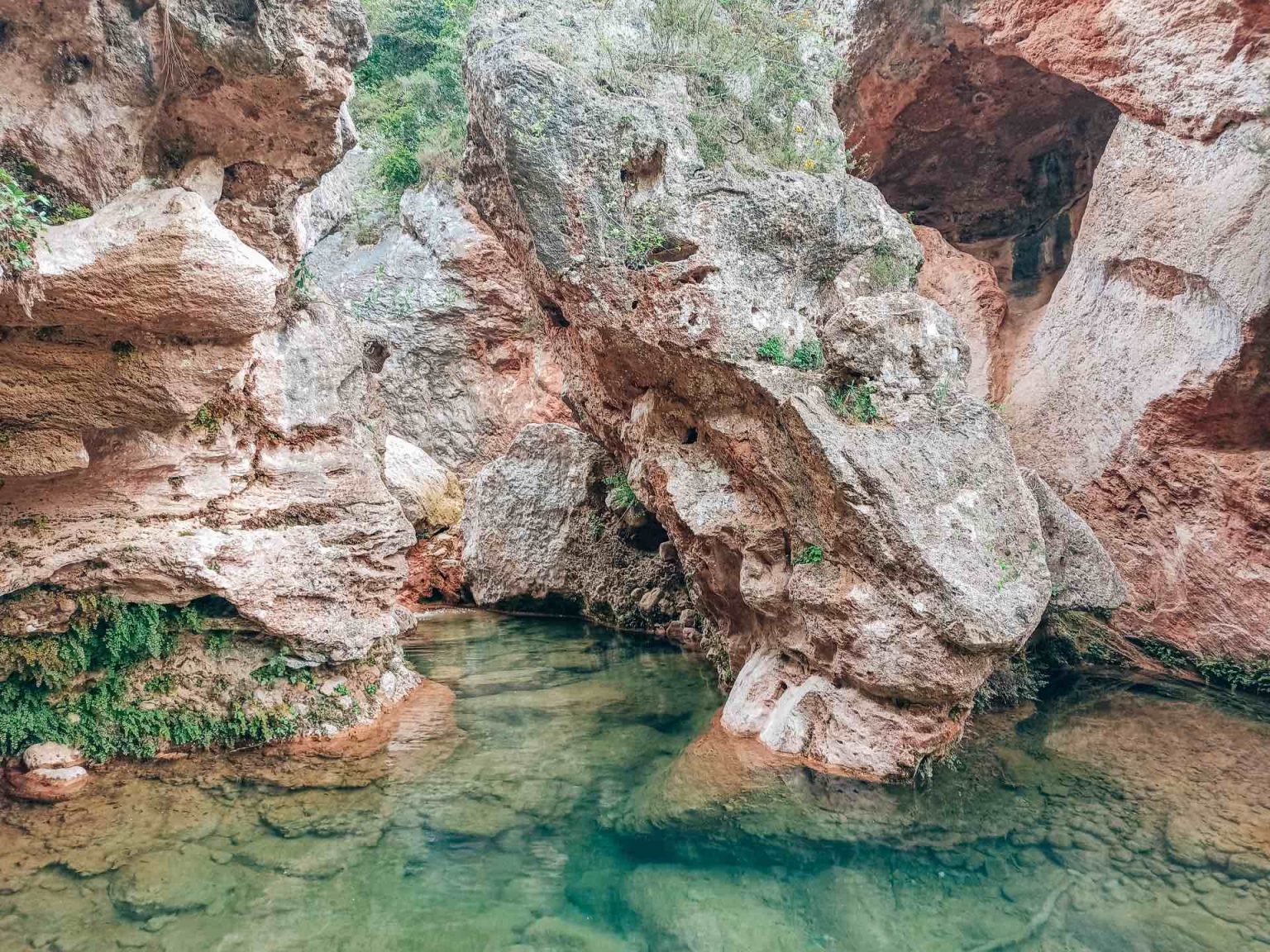 Ruta circular por los Gorgs de la Febró | Travelling to live