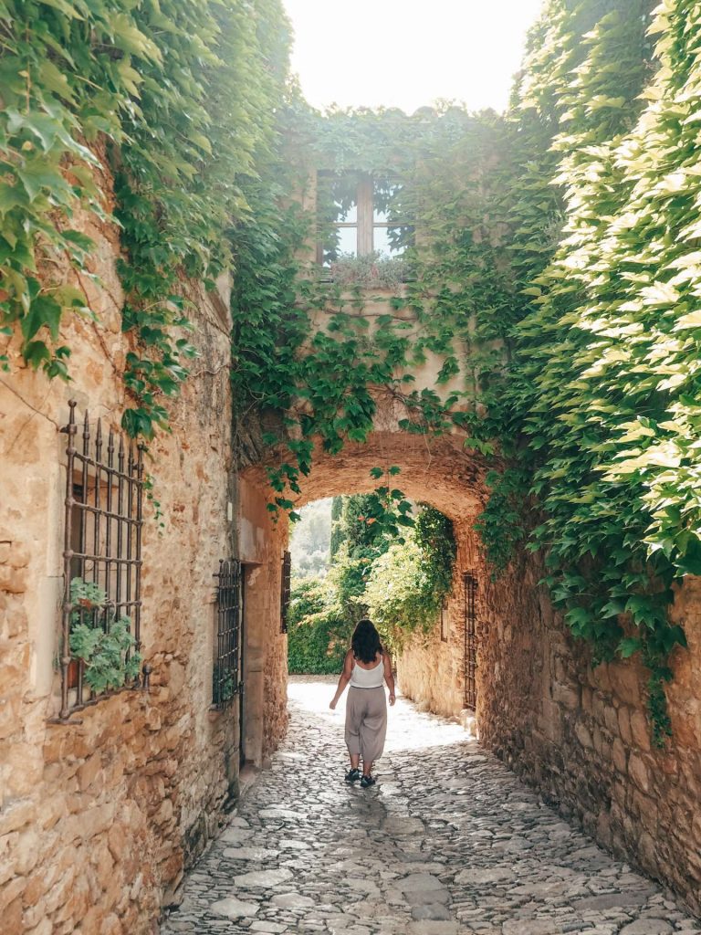 10 imprescindibles que ver en Peratallada | Travelling to live