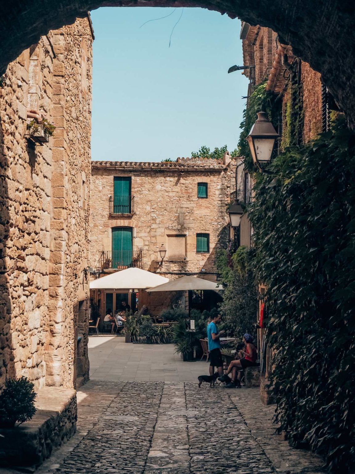 10 imprescindibles que ver en Peratallada | Travelling to live