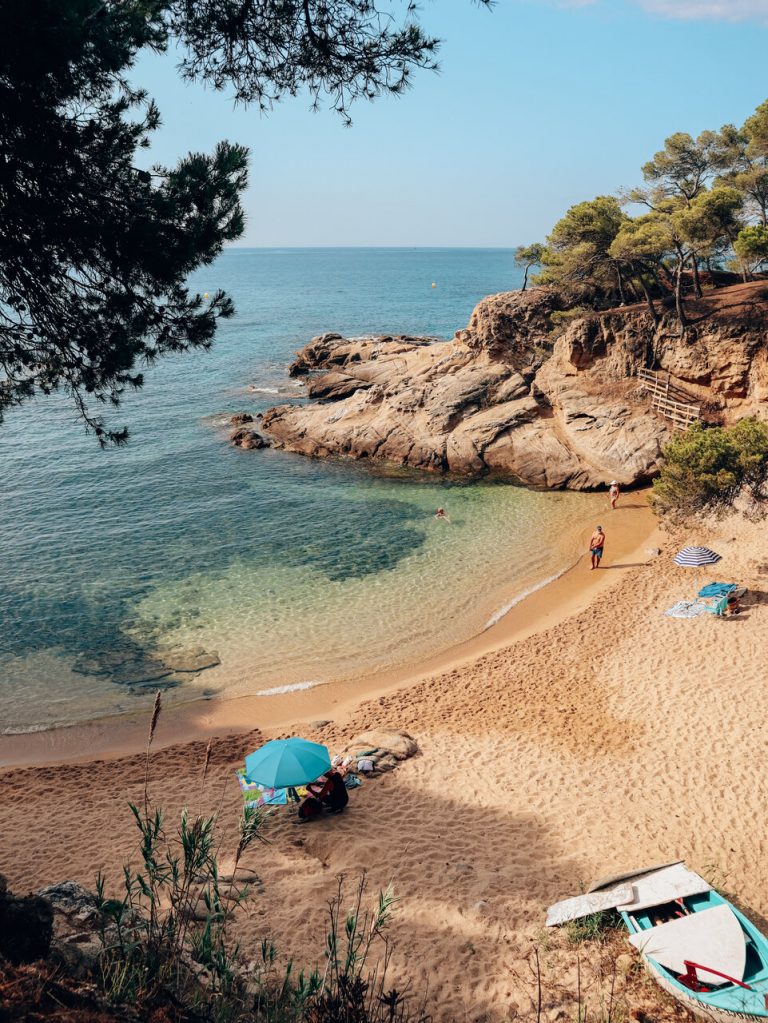 Camí de Ronda Platja d’Aro a Sant Antoni de Calonge | Travelling to live